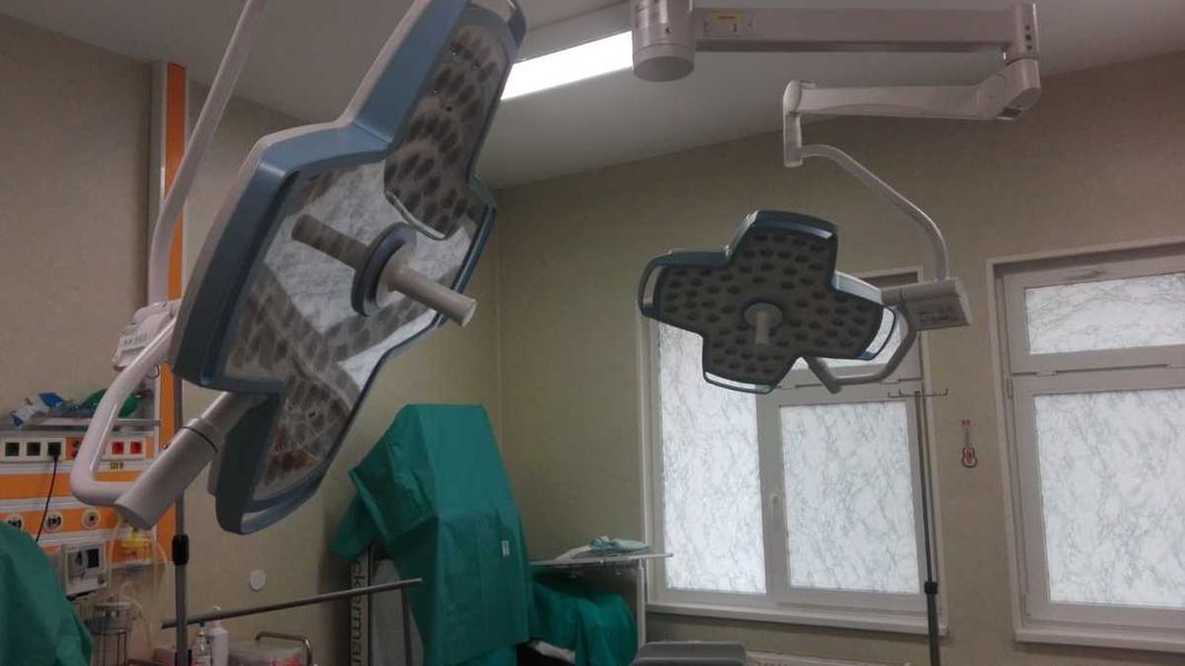 Scandal în blocul operator de la Spitalul Judeţean. Ce spun cei implicaţi (VIDEO)